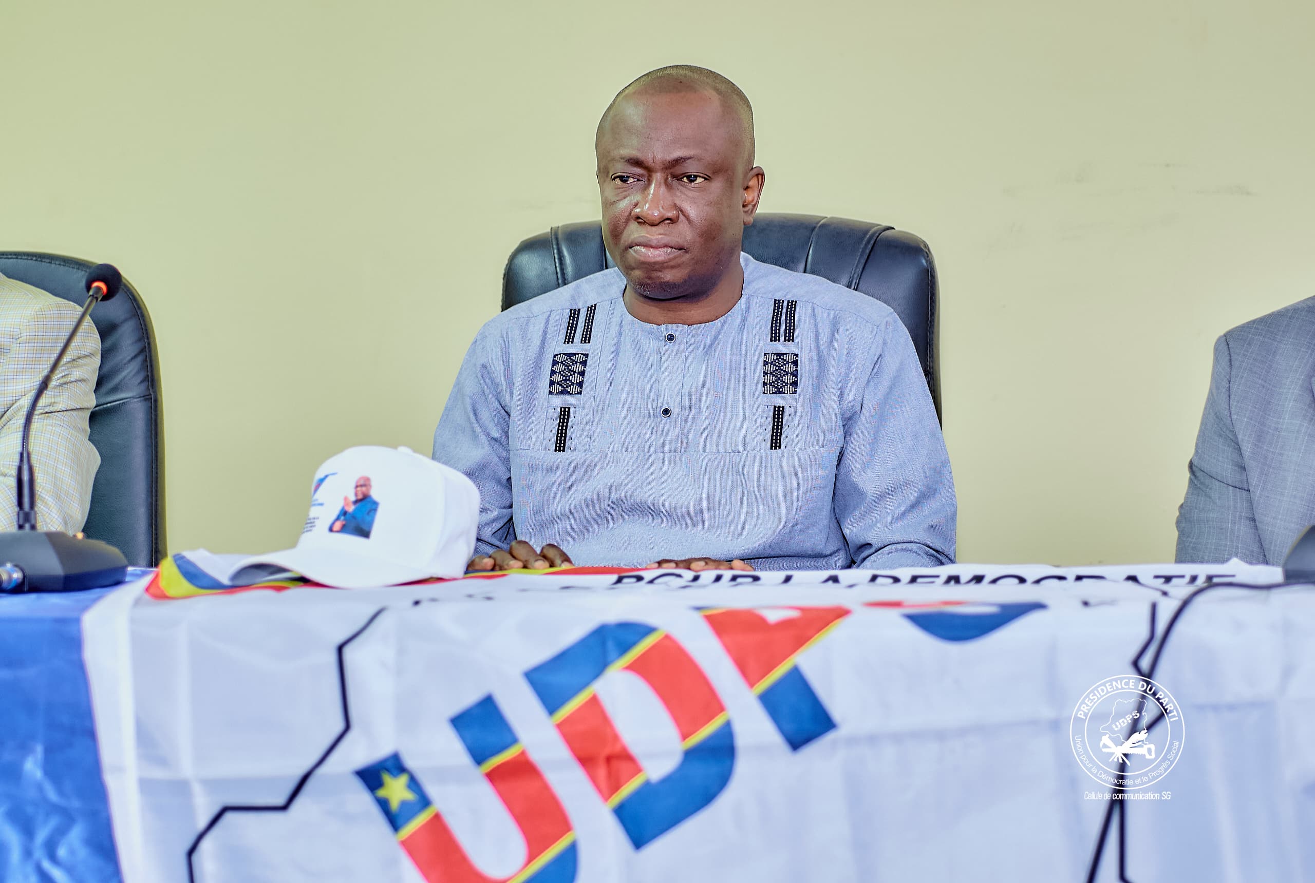 Kinshasa : Sous la direction de Junior MATA, les habitants de Mombele s ...